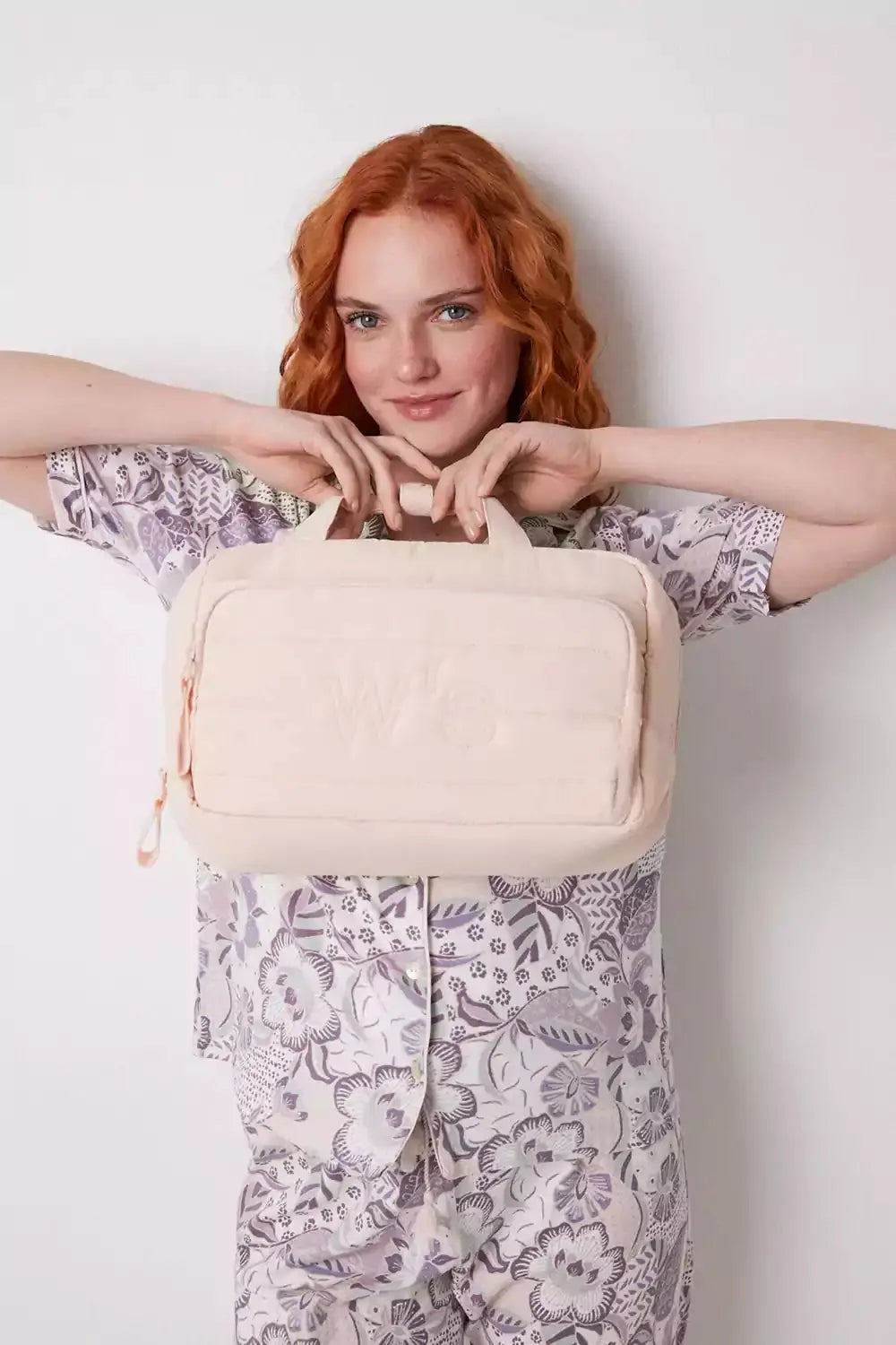 A Complete Guide to the Best Beauty Cases for Women - BEVAVA